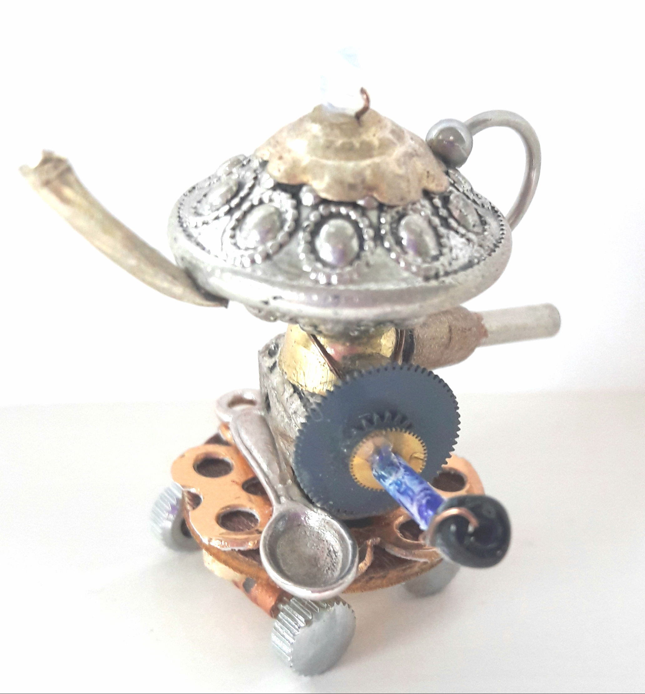 Peony Pinkerton’s Racing Teapots – Steampunk – Shrunk!